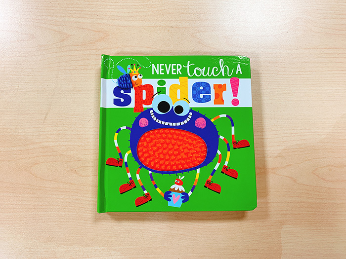 Never Touch a Spider 沒摸過的大蜘蛛（觸摸書）｜媽咪愛